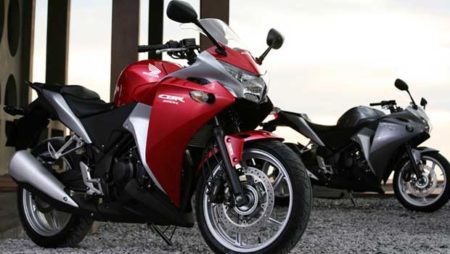 Honda CBR250R Review - Mileage, Specification, Prices